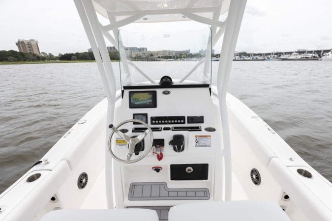 Sea Fox 248 Commander ~ SouthTown Watersports